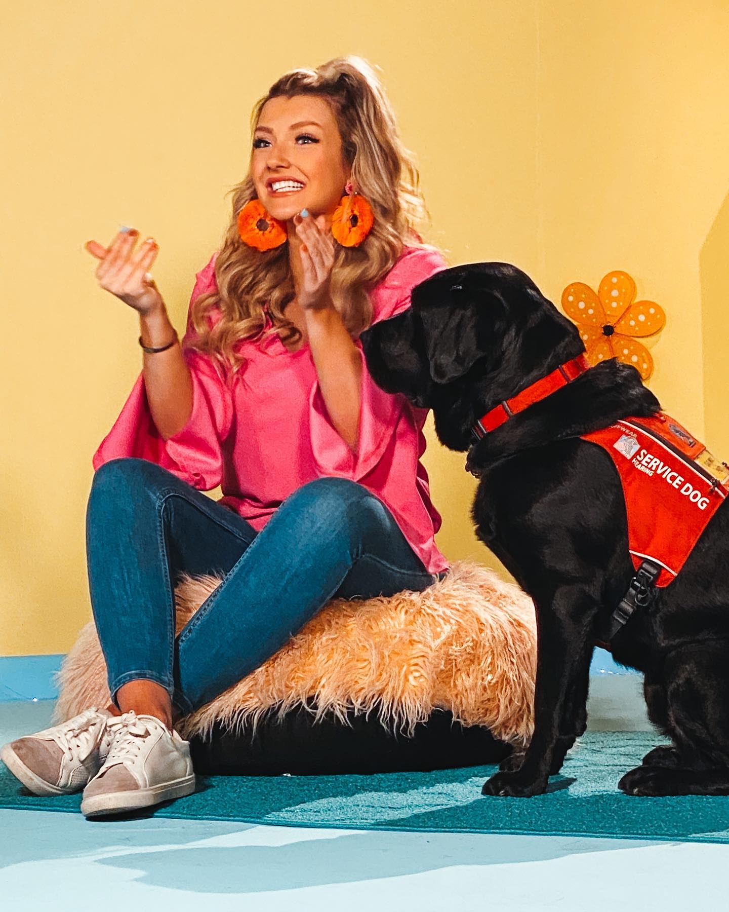 Back on the “Hank & Emma Faye” set!